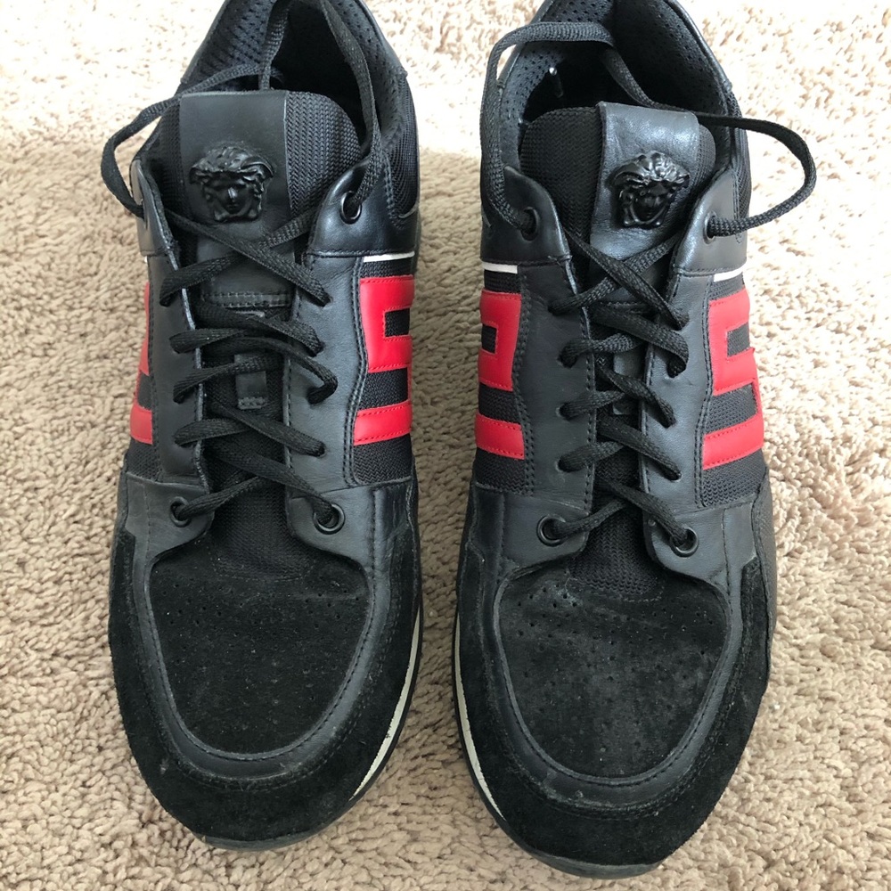 Versace Greek Key Contrast Running Shoes Size 9.5 - Gem
